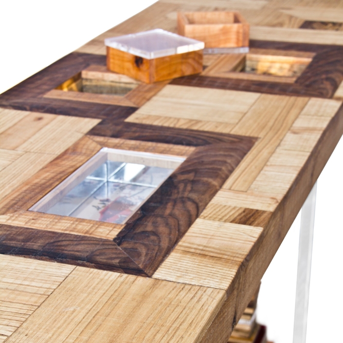 Small UP]side[DOWN Console by Hillsideout - Rossana Orlandi