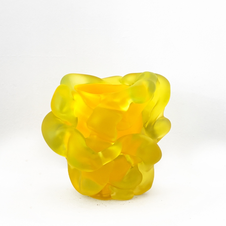 Uranium vase matte 16 by Hana Hillerova - Rossana Orlandi